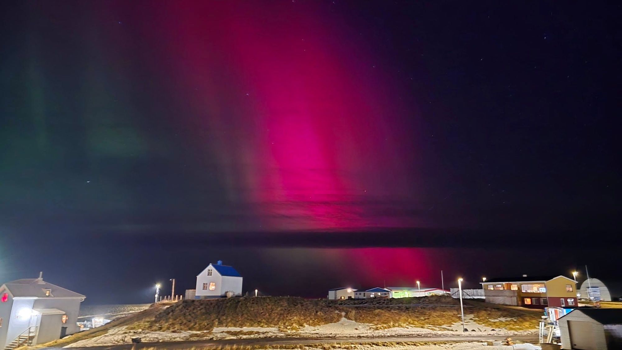 Red Auroras Light Up Grímsey - Akureyri